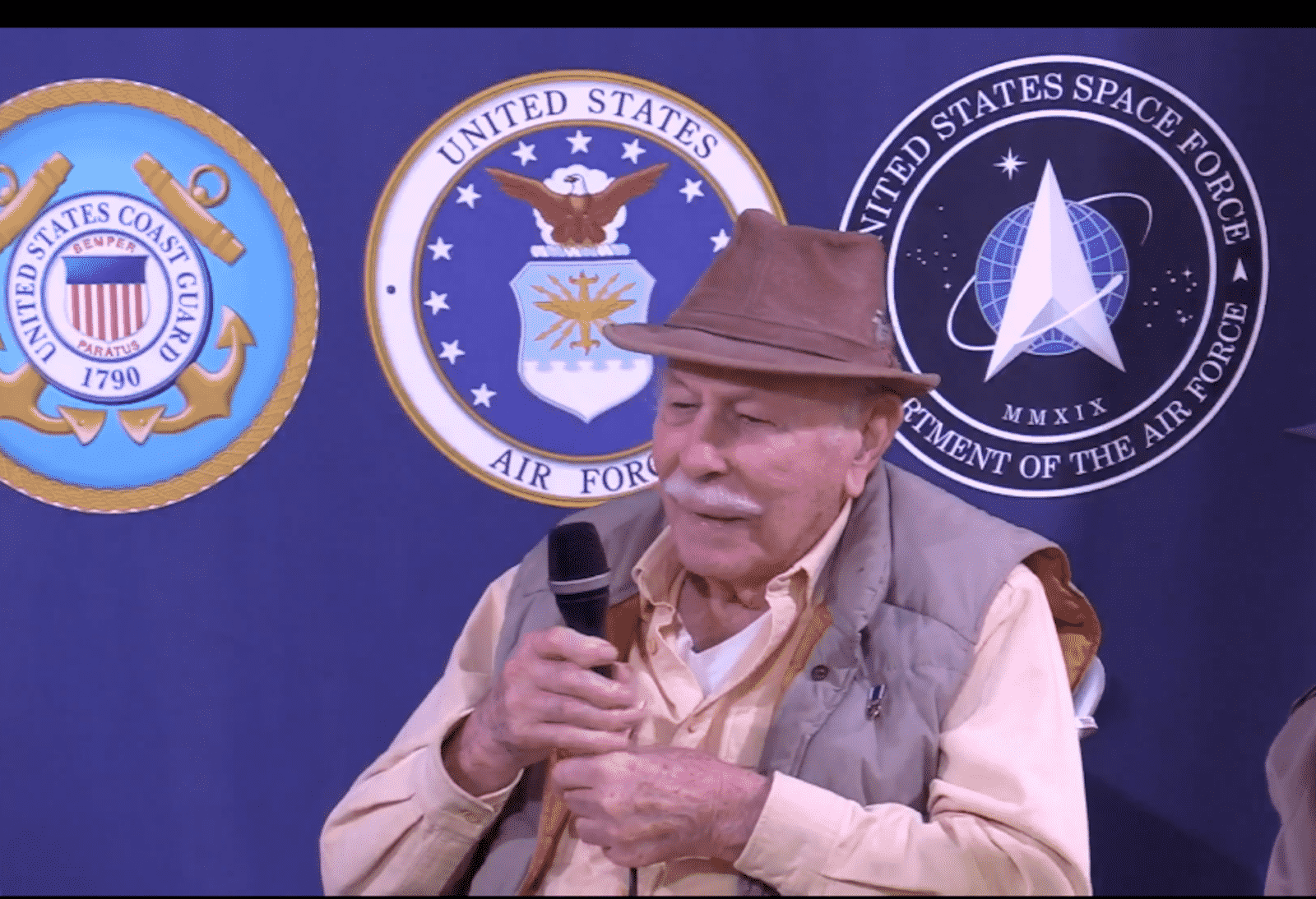 Photo Gallery: 'Respect and Remember Our Veterans' - Gig Harbor Now | A ...