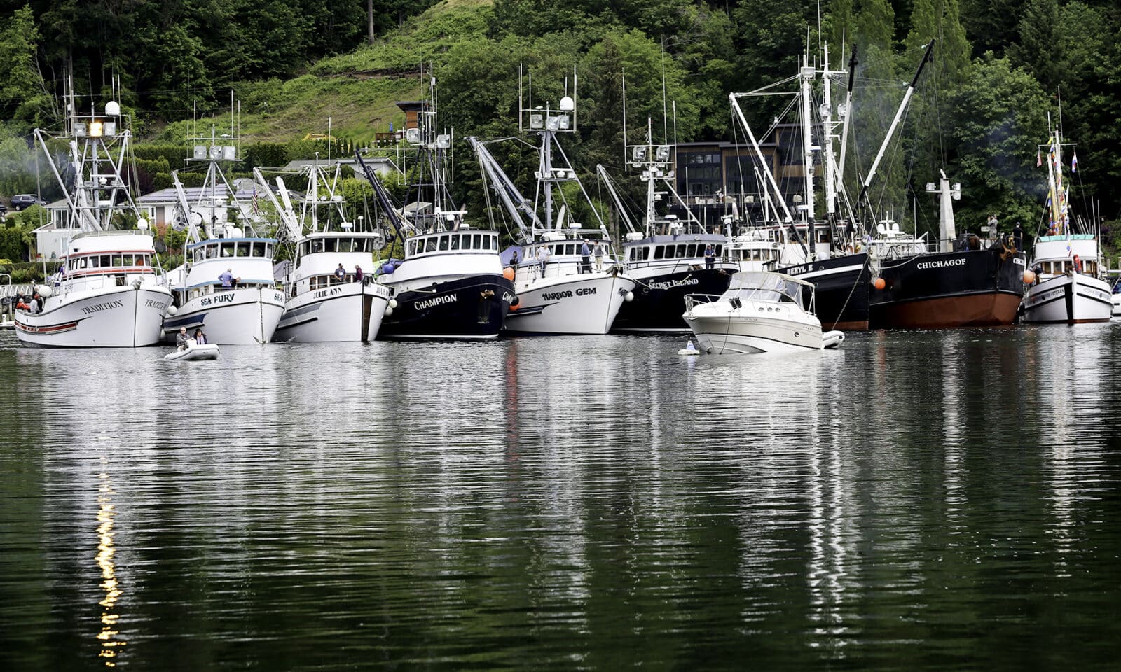 Crab fishing remains lucrative, critical industry for Gig Harbor ...