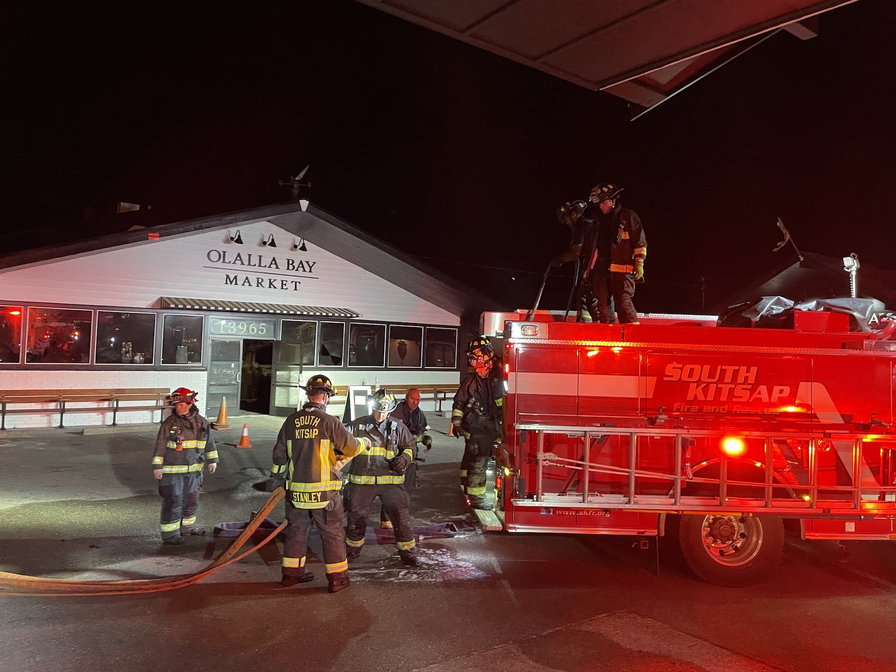 Fire damages Olalla Bay Market & Landing - Gig Harbor Now | A ...