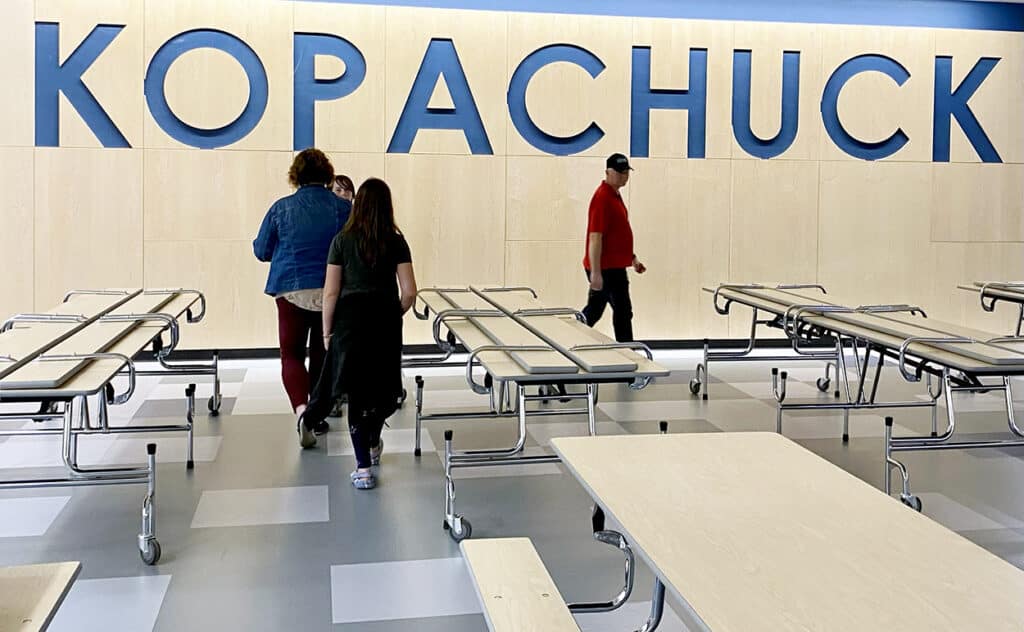 Peninsula middle schoolers start new year in like-new buildings - Gig ...