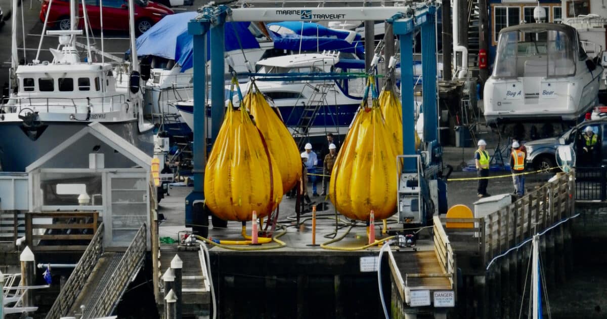Lift at Gig Harbor Marina and Boatyard put to the test - Gig Harbor Now ...