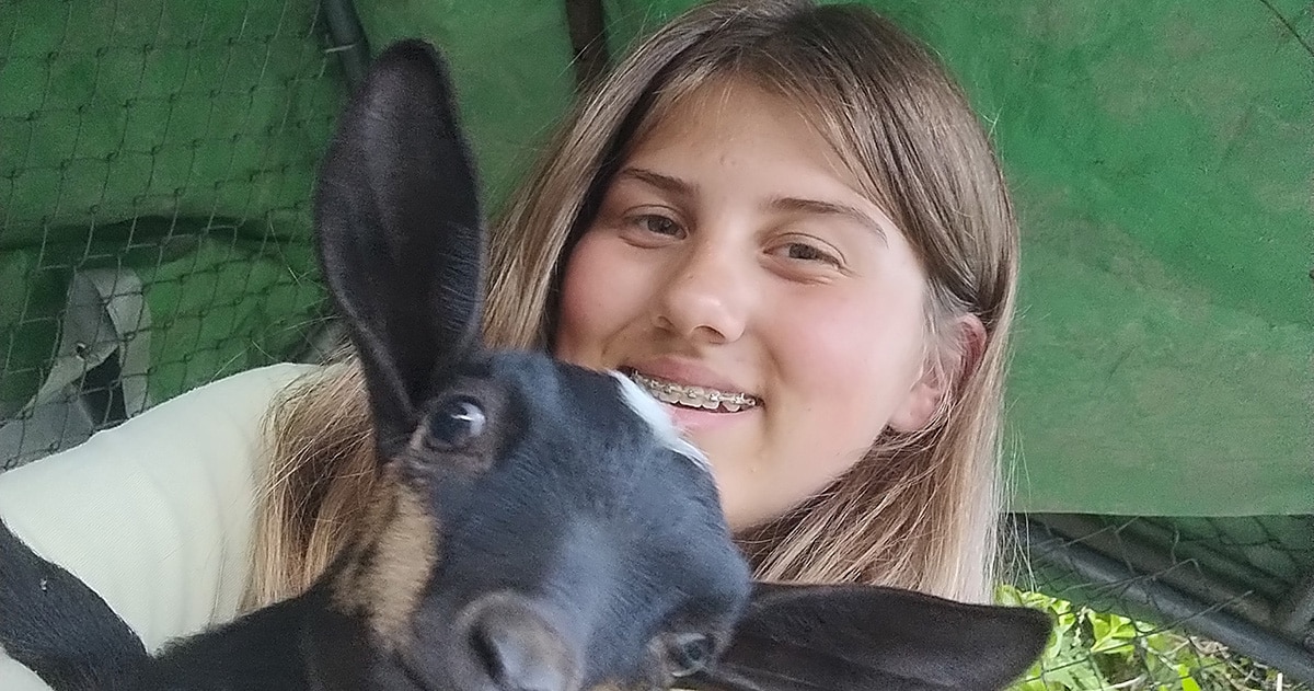 Sarah Neff models service and compassion - Gig Harbor Now | A ...