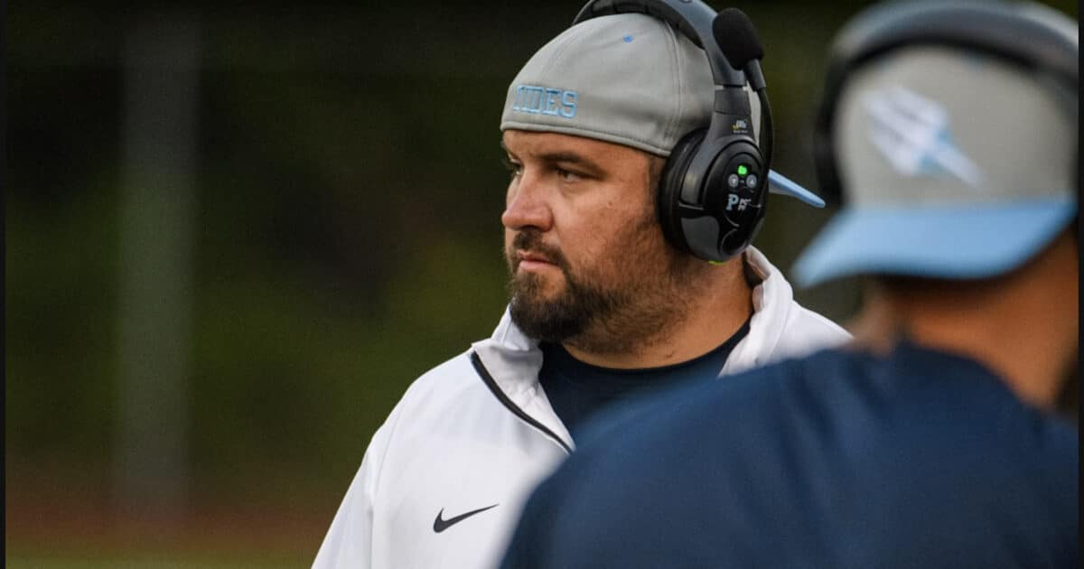 Reeves steps down as Gig Harbor football coach - Gig Harbor Now | A ...