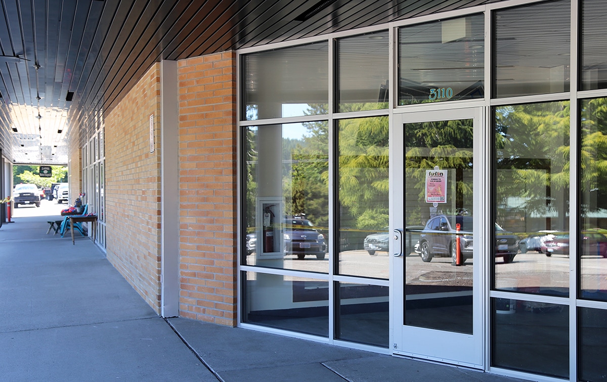 Donuts and Pilates: Do they spell a turnaround at Peninsula Shopping ...