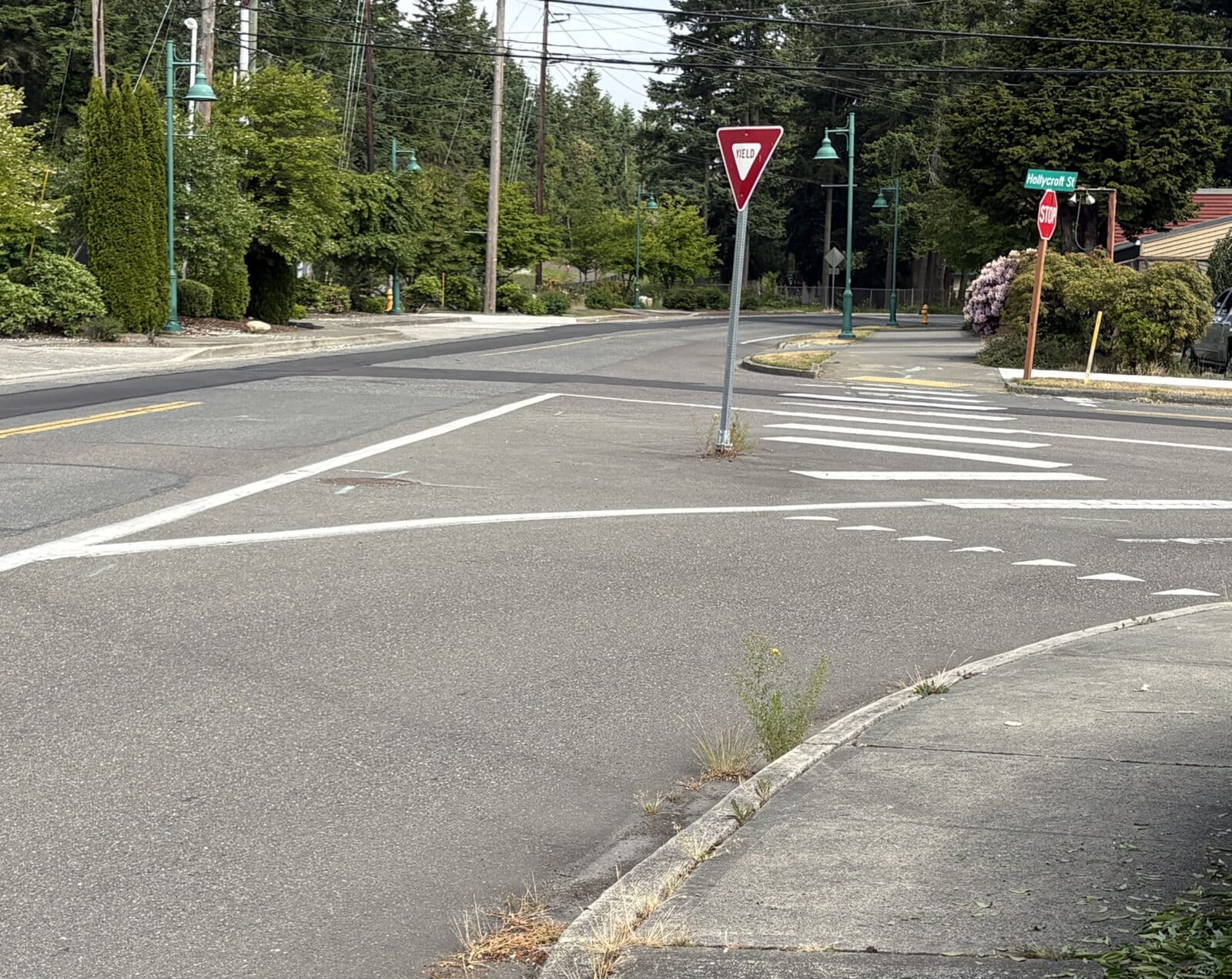 Letter to the Editor | Confusing yield sign at intersection near ...