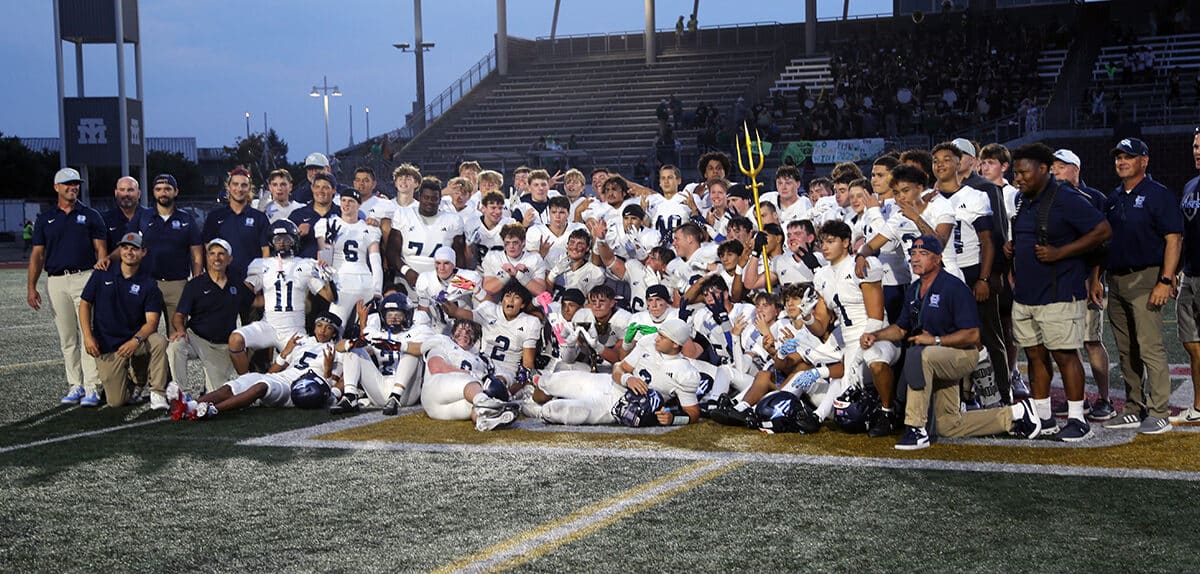 Gig Harbor wins third consecutive Fish Bowl, 35-21 - Gig Harbor Now | A ...