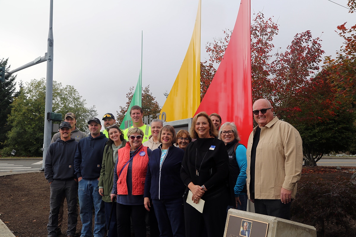 New welcome sign adds some color to city's front door - Gig Harbor Now ...