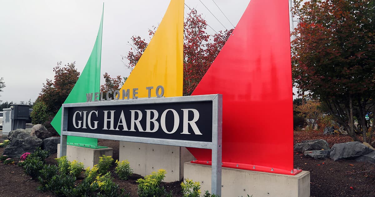 New welcome sign adds some color to city's front door - Gig Harbor Now ...