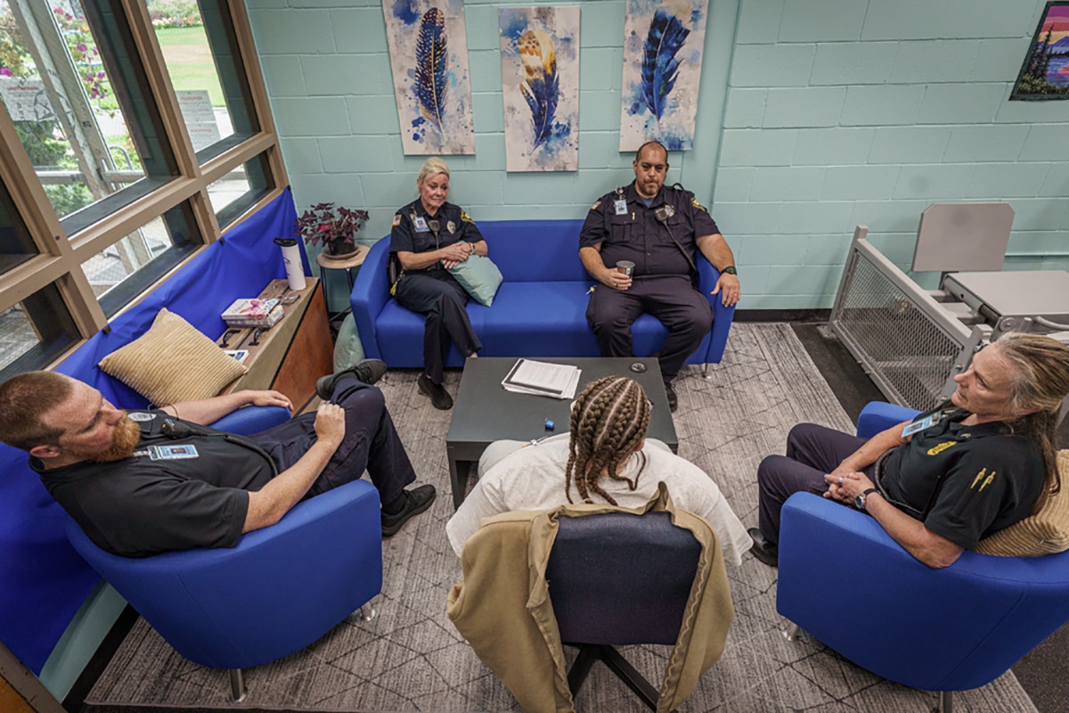 Washington Way program aims to make corrections centers healthier for ...